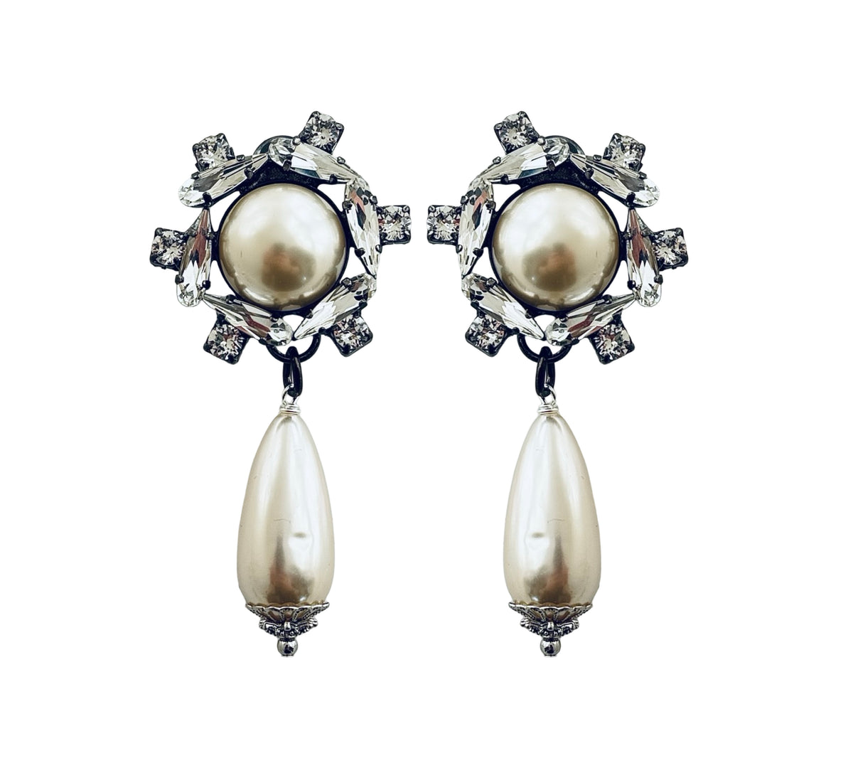 MIDNIGHT MUSE ORB PEARL DROPS – HOUSE OF EMMANUELE